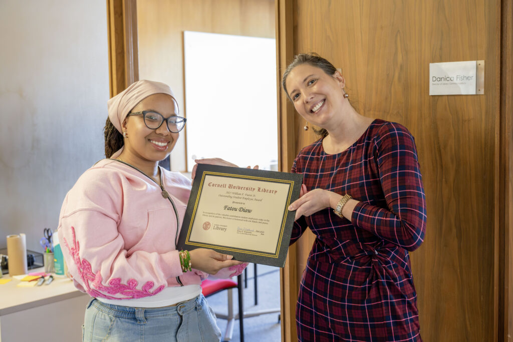 Library student workers receive prize for outstanding service – Cornell ...